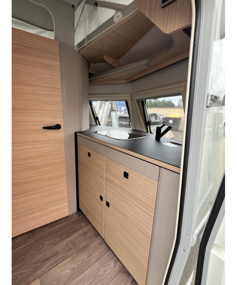 ERIBA TOURING FAMILIA 320 URBAN | Loisirs caravaning St Etienne/Lyon